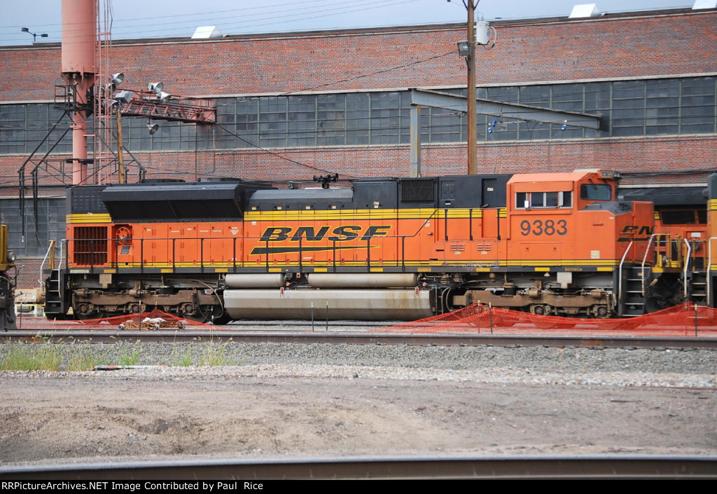 BNSF 9383
